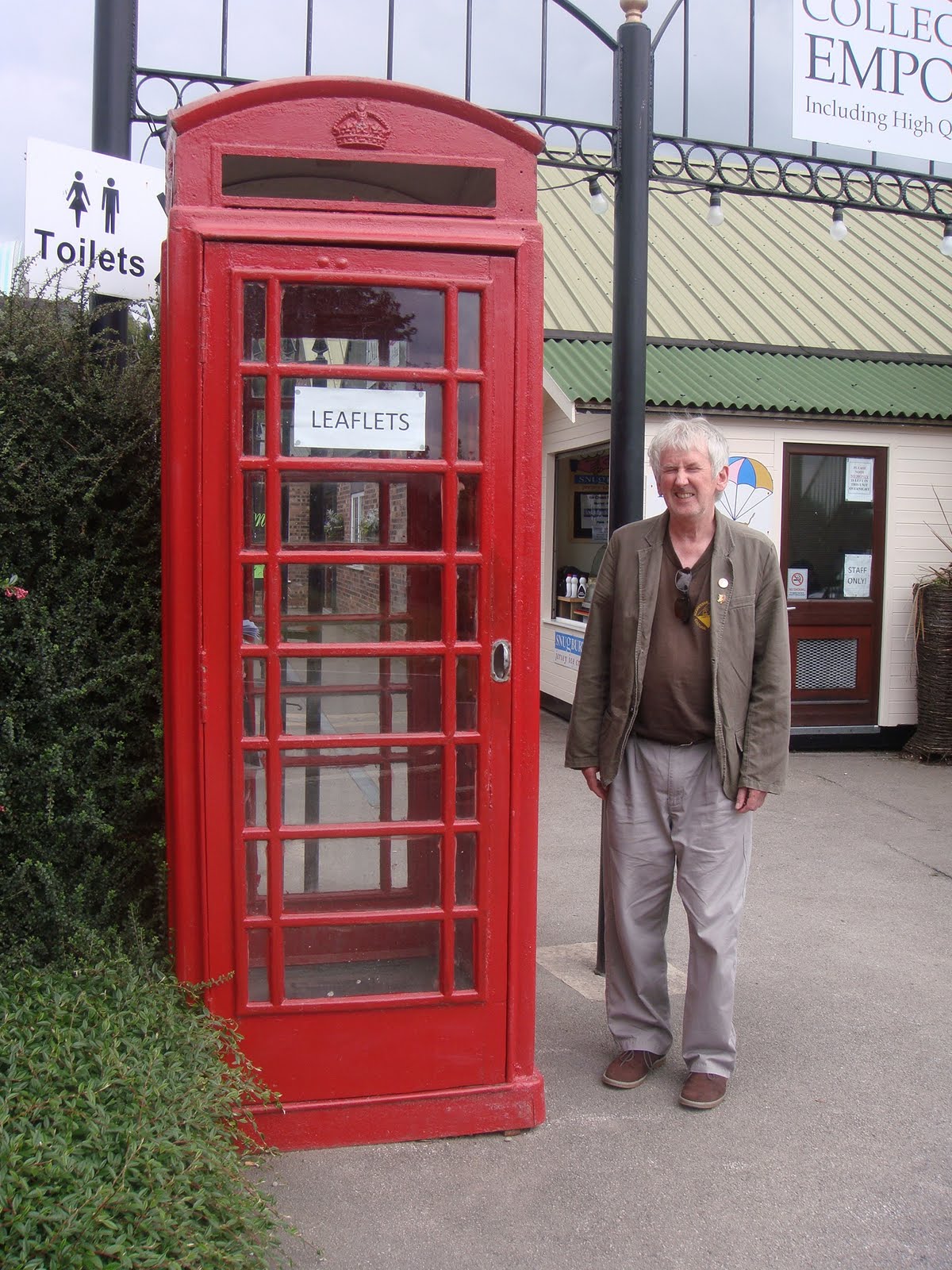 101 uses for a ..................: 101 uses for a phone box