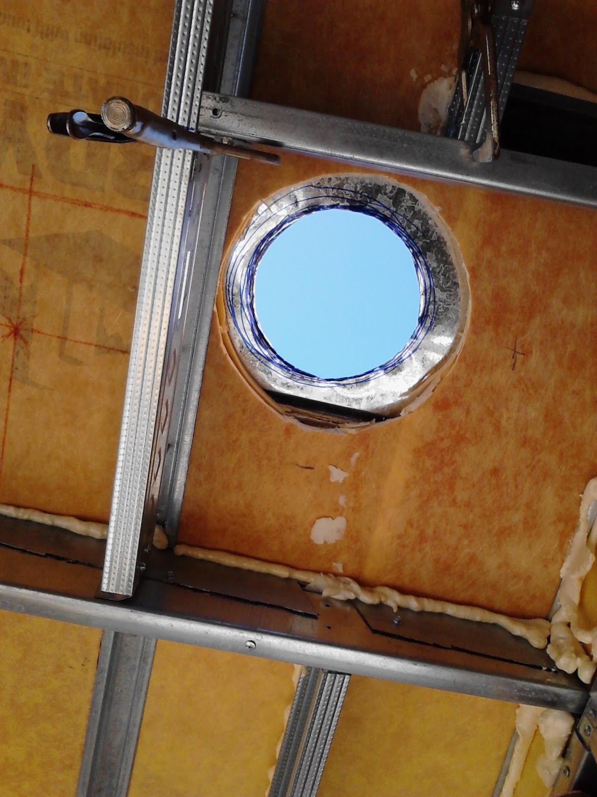 Building a Home-made Solar Powered Travel Trailer From the ground up ...