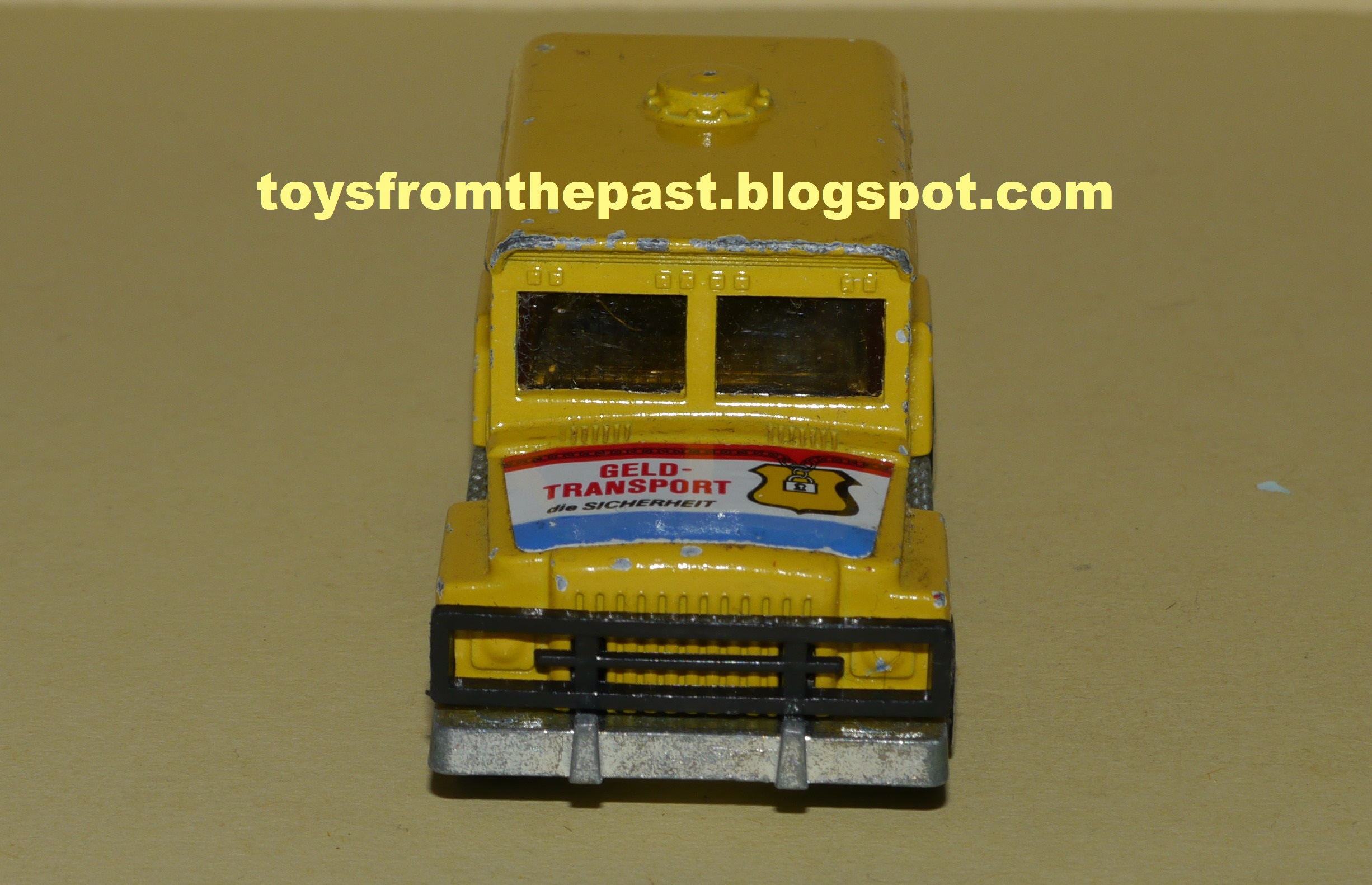 Toys from the Past: #952 MATCHBOX SECURITY TRUCK (Nr. 69) vs. MAJORETTE ...