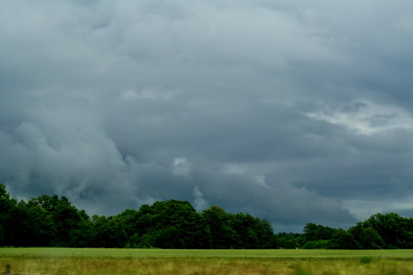 MIN NATUR: Regntunga skyar