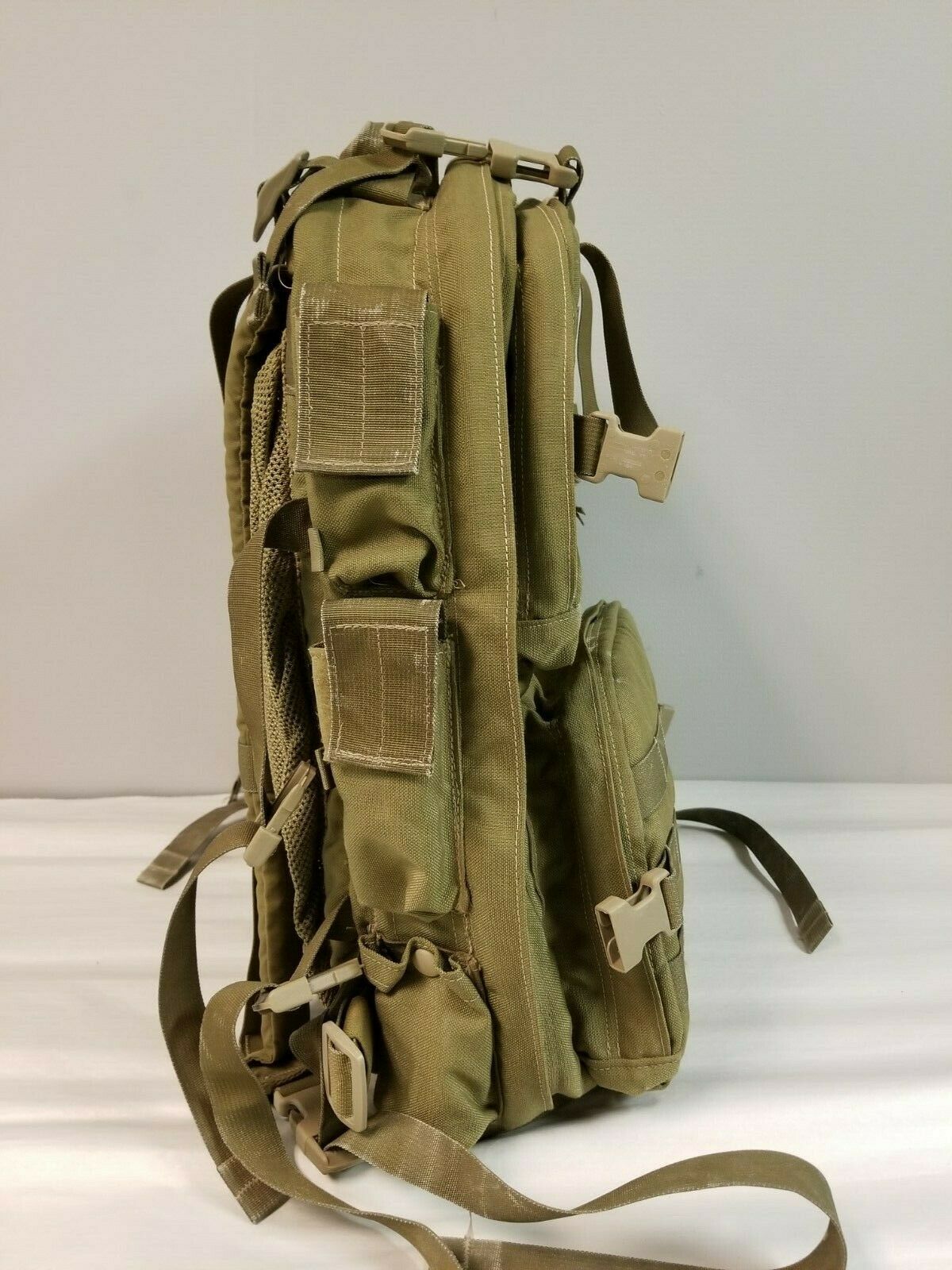 Webbingbabel: London Bridge Large Jumpable Medical Backpack LBT-1562A