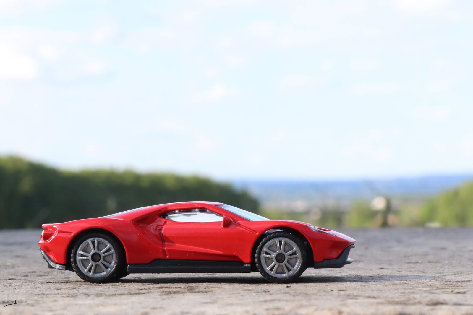 Ford GT 2017 par Siku, la légende est de retour - Mininches