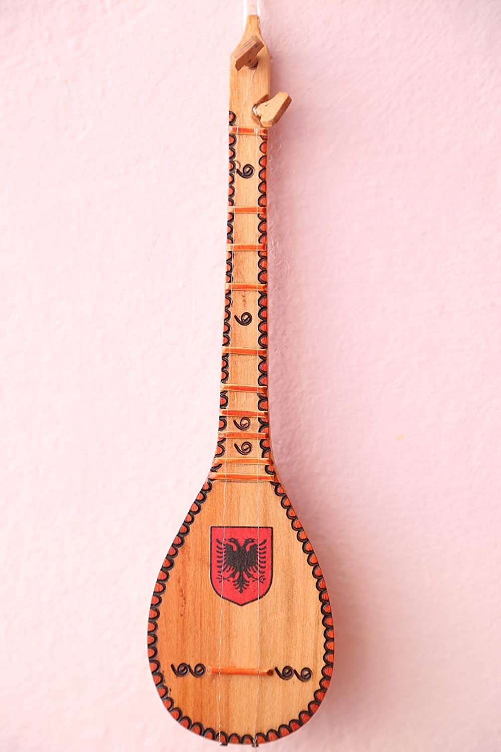 Hava Bekteshi made Çiftelia part of the Hamburg Philharmonic