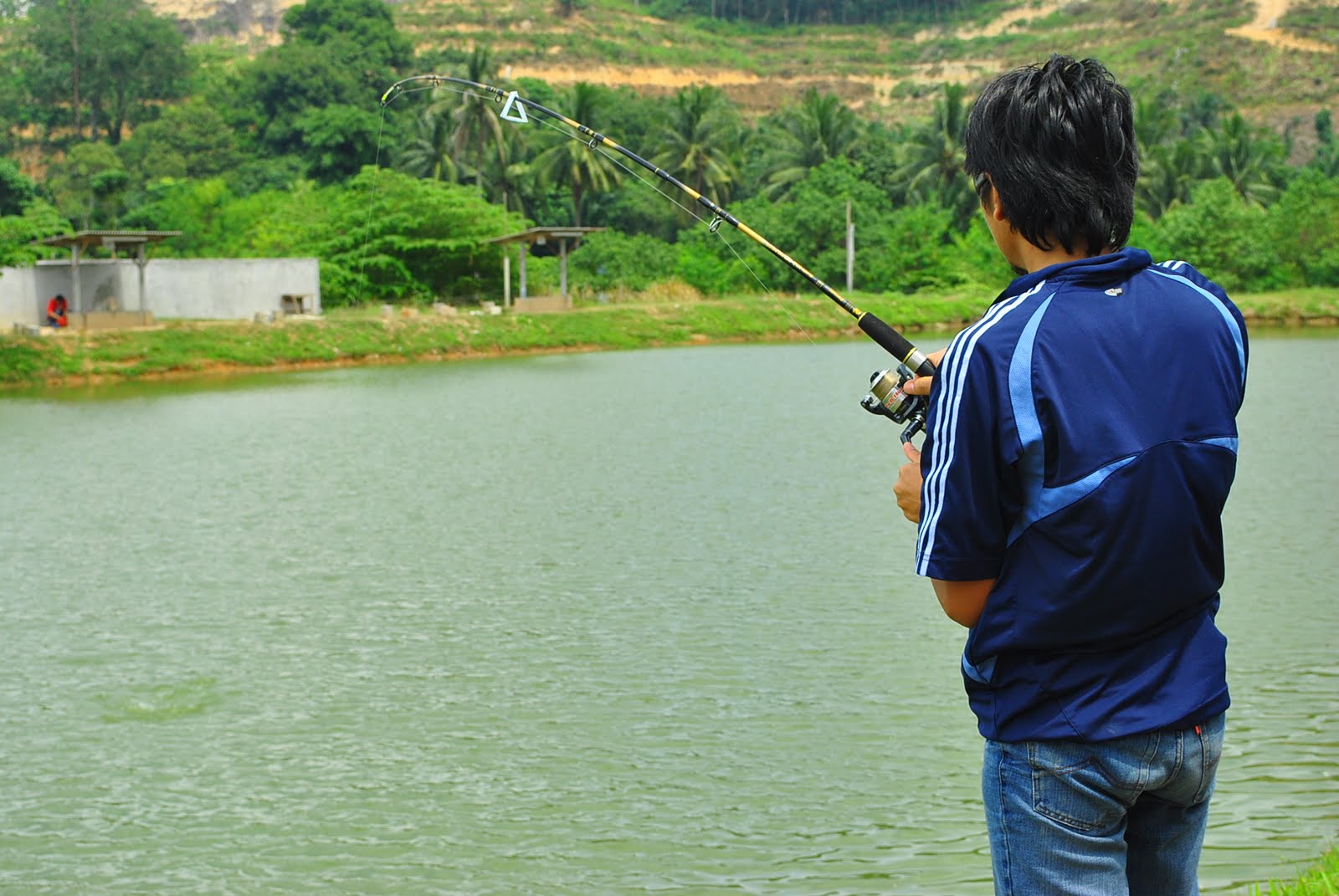 acibedal....: Memancing di Kolam Danau Pinggiran Putrajaya.
