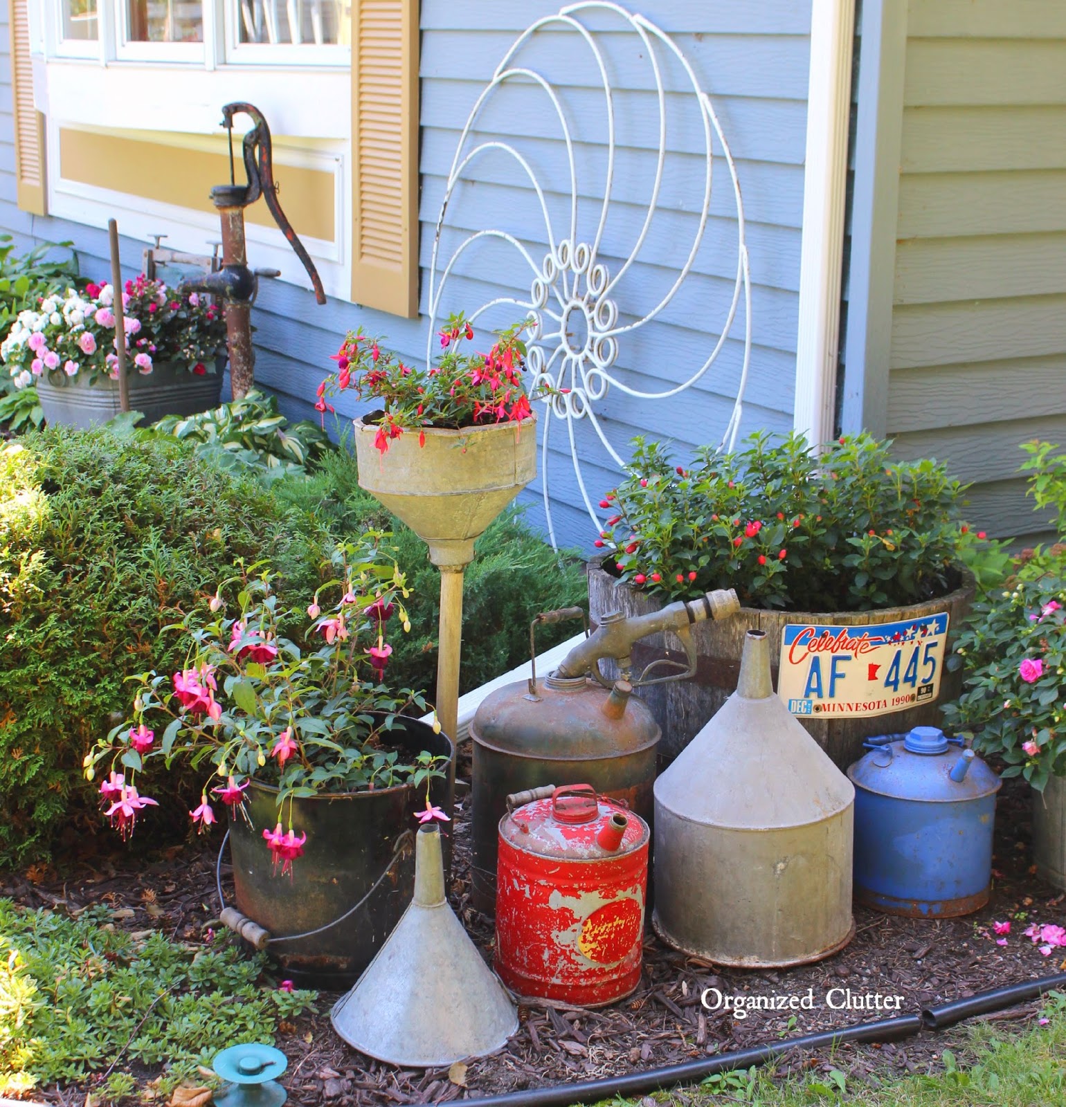 The Organized Clutter 2015 Junk Garden Tour - Organized Clutter
