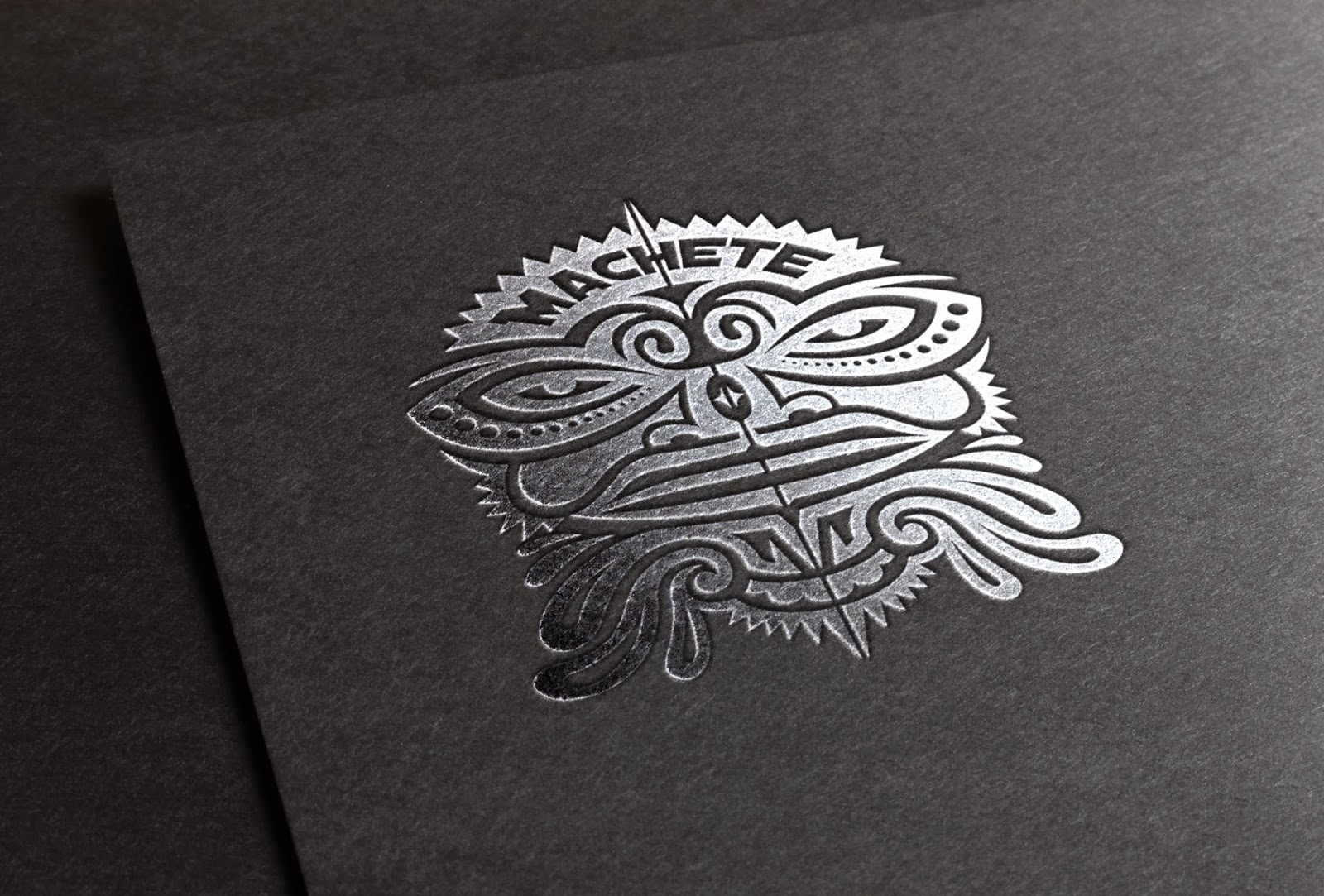 Xyneph: Logo Machete