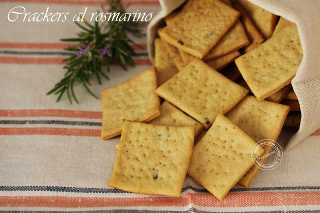 I sognatori di Cucina e nuvole: CRACKERS AL ROSMARINO