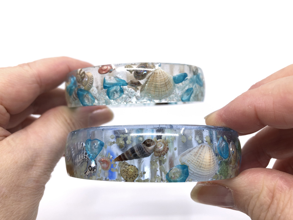 Ocean Inspired Resin Bangle Tutorial / The Beading Gem