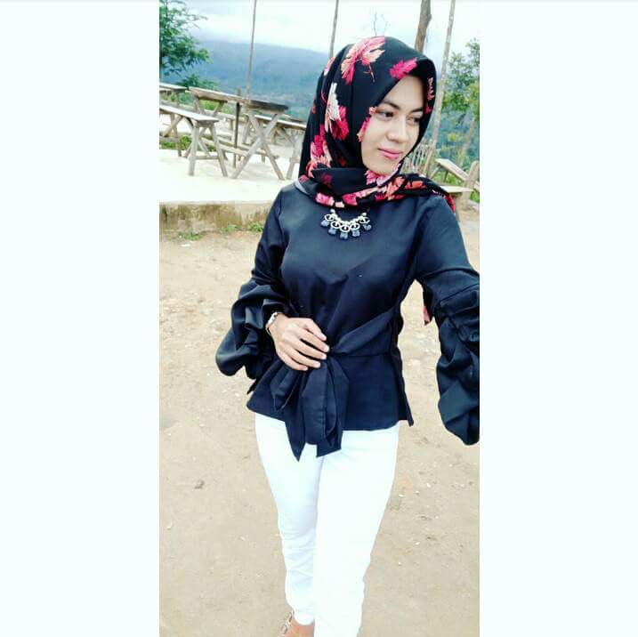 Cantik Banget Nih Jilboob Campuran Negri Timur Tengah | Skandal Foto Bokep ABG | Situs Film ...