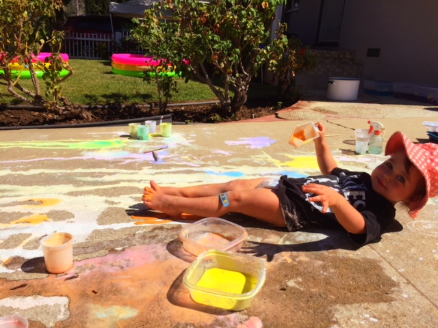 Exploding Chalk Art - smocks.on