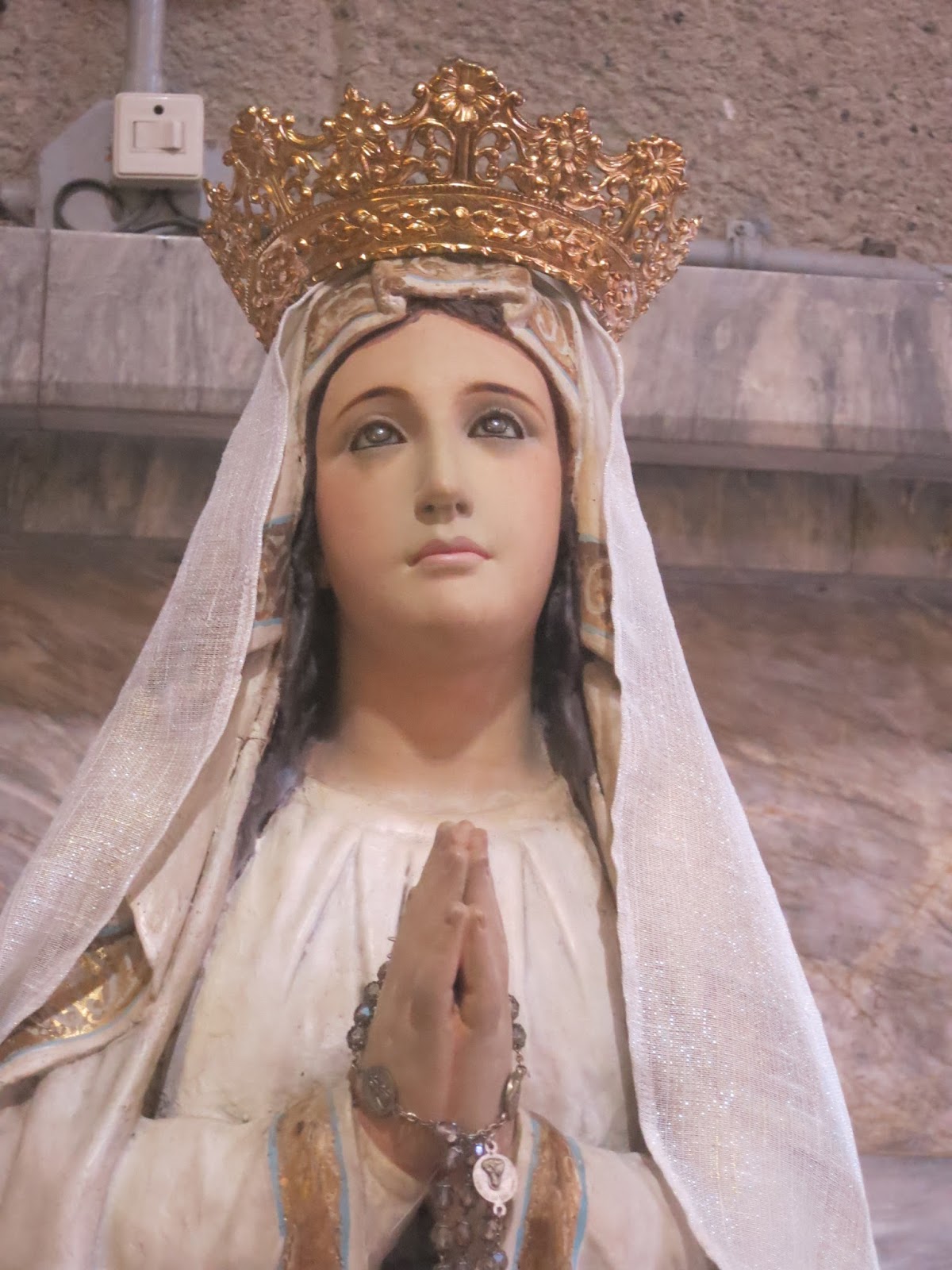 Splash of Yellow: Mama Mary as a baby, child, Mother & Queen