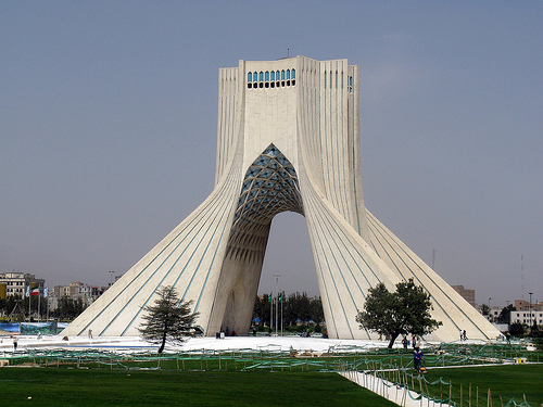 Torre Azadi: Torre Azadi