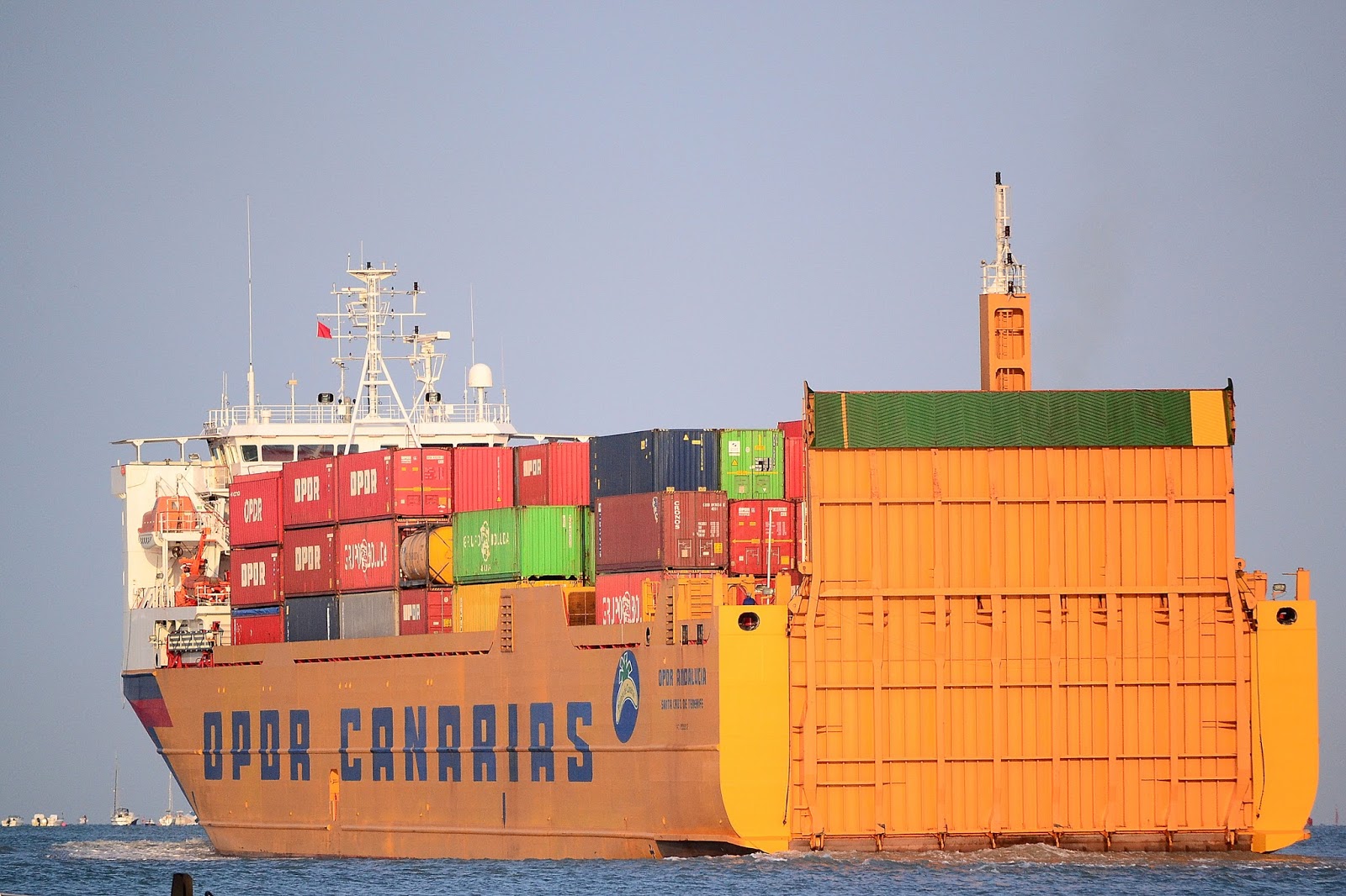 BUQUES MERCANTES A SU PASO POR SANLUCAR DE BARRAMEDA: OPDR ANDALUCIA