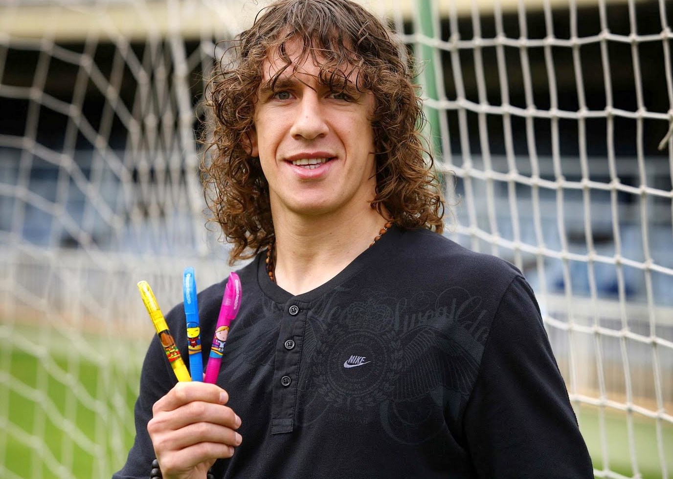 LATEST FOOTBALL NEWS: Puyol has signed a deal with Barcelona