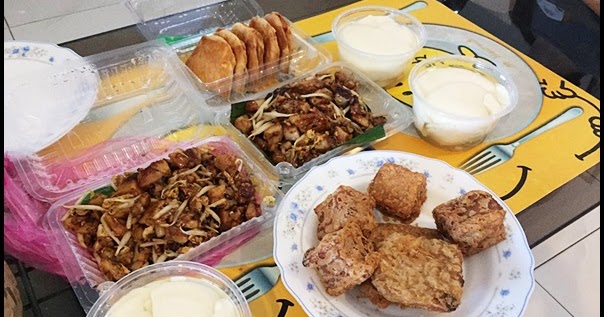 Caring Is Not Only Sharing...: Street Food From Bercham