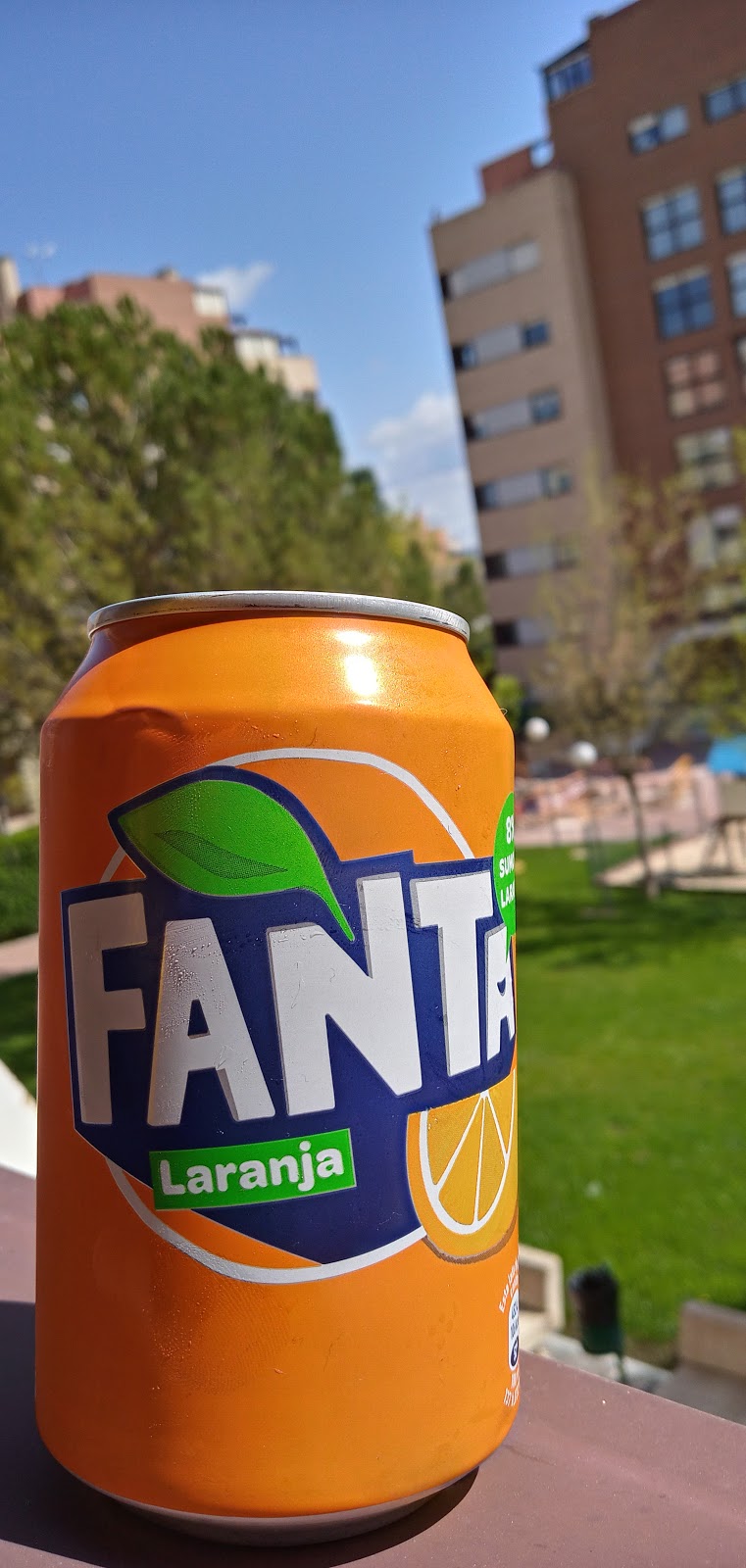 Fanta en un Mundo Fantástico: Las larvas Amarillo y Rojo han venido a ...