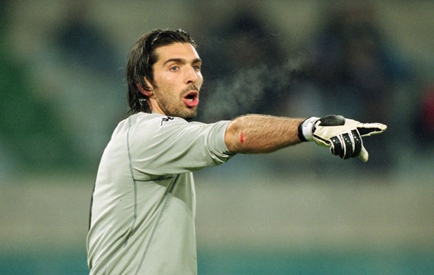 Sport Player: Gianluigi Buffon Football Stra Profile,Bio And Images 2011