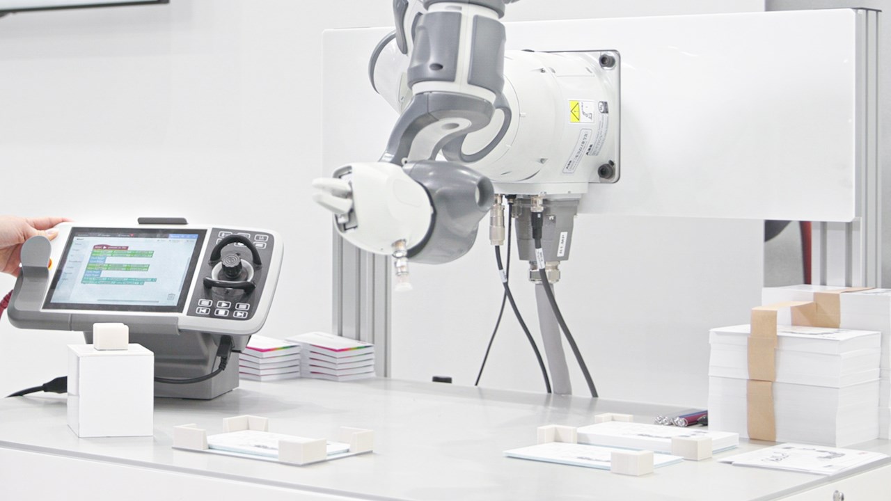 Robotistas: ABB Wizard Easy Programming software