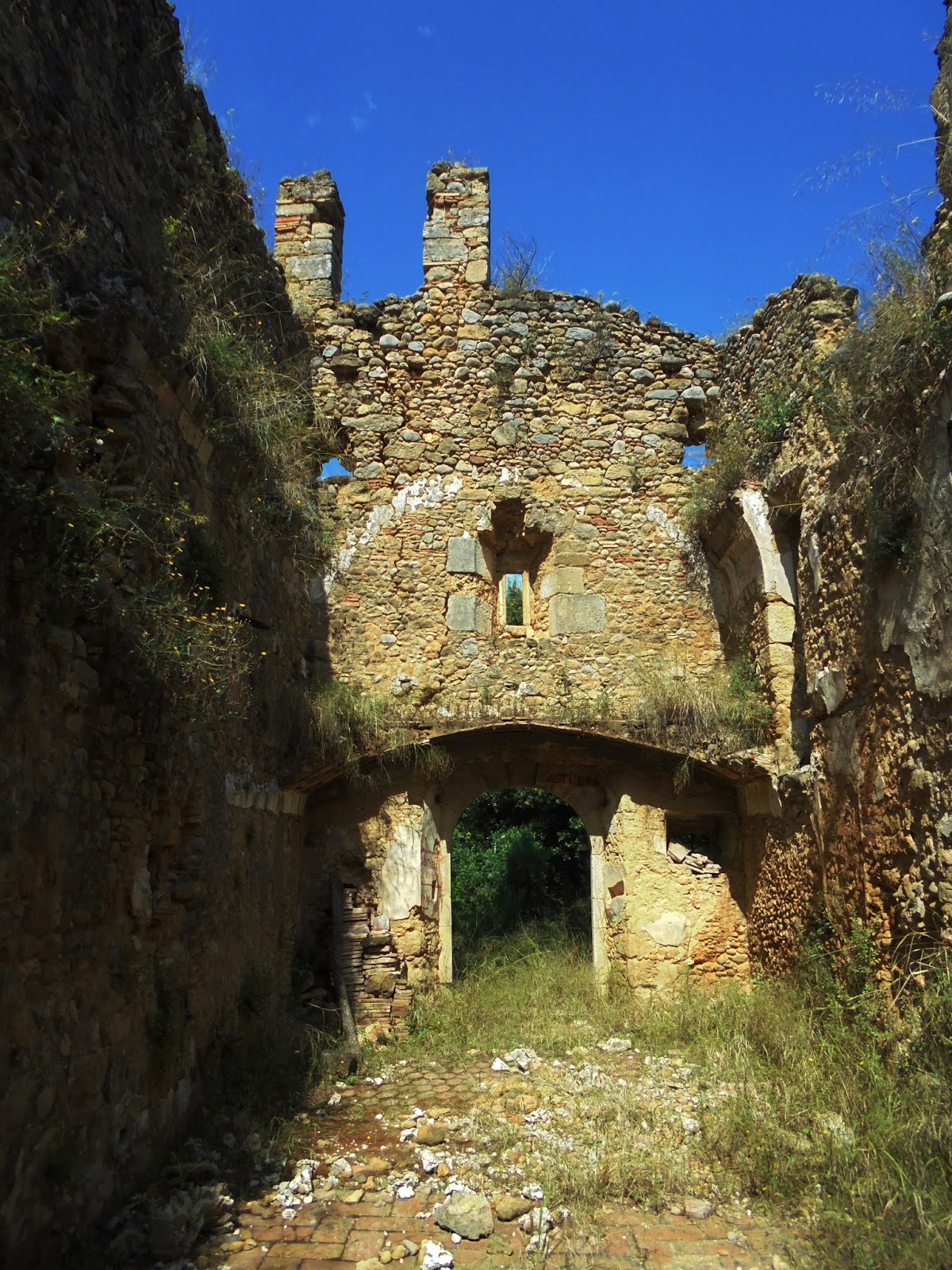 MUNTANYA: Vilademuls, Torre i Sant Marçal de Quarantella, Sant Julià de ...