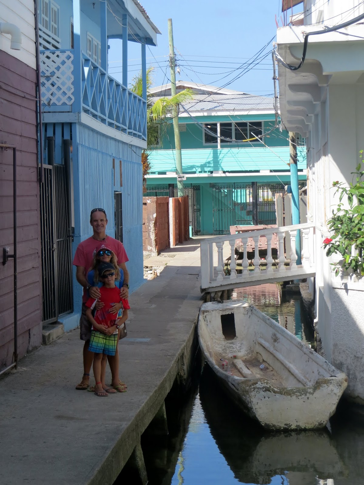 Taia (English): Guanaja, Honduras
