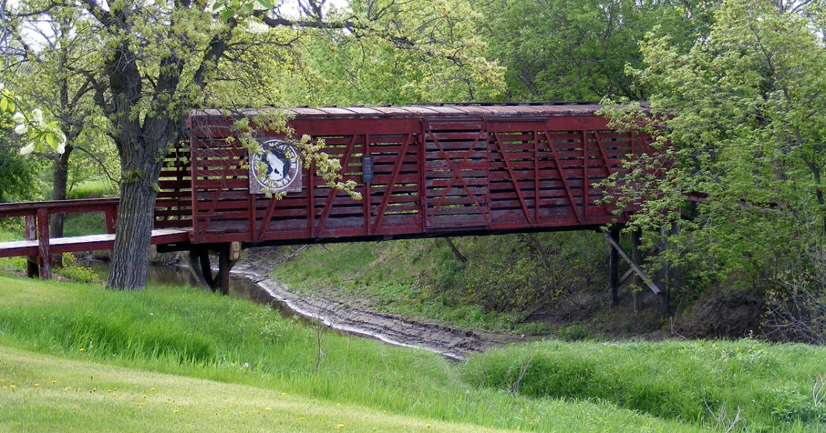 Just A Car Guy: old Milwaukee Road railroad boxcars that have been ...