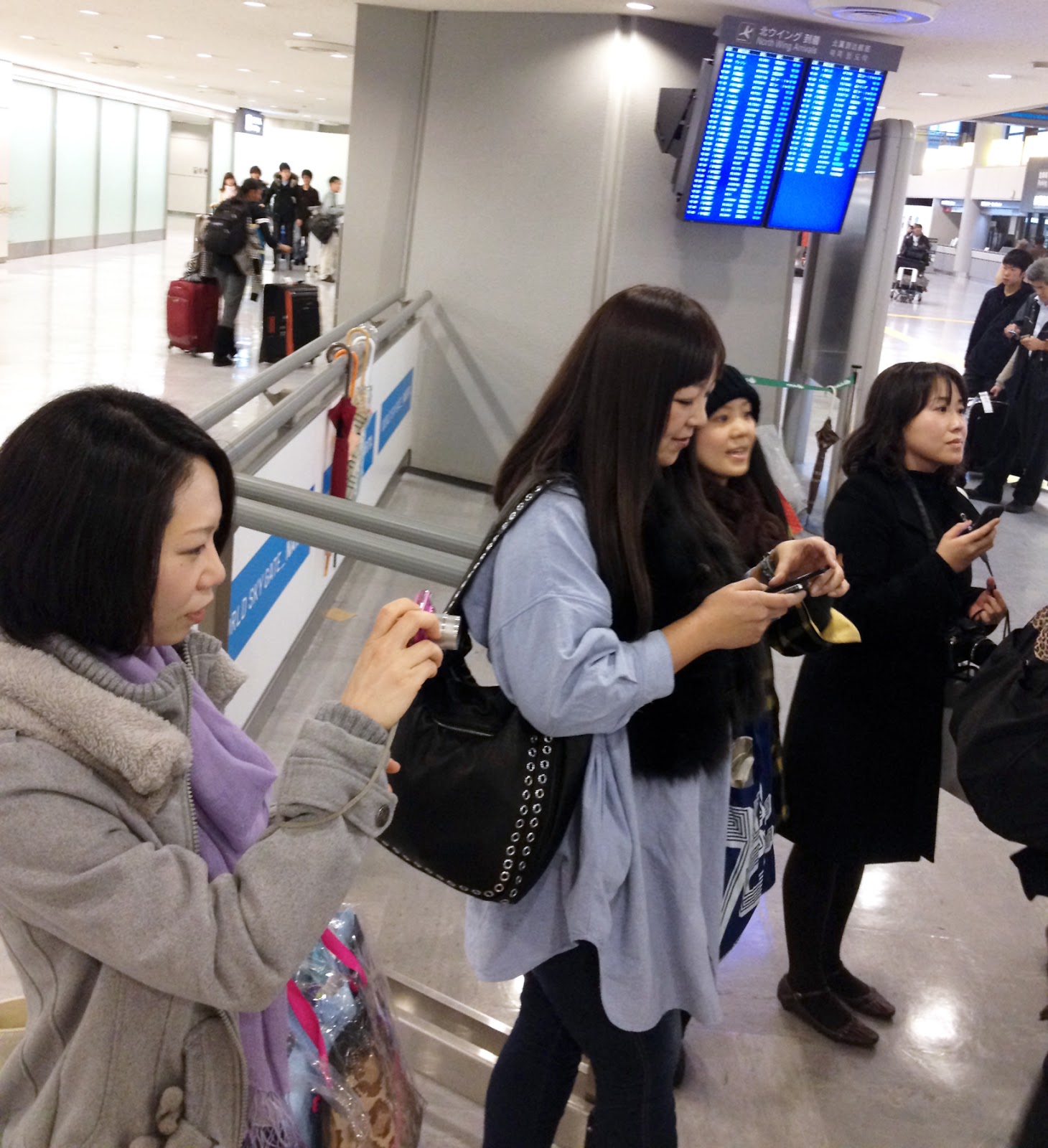 The Best of Binky's Johnny Weir Blog: Johnny in Japan: So Much Happy