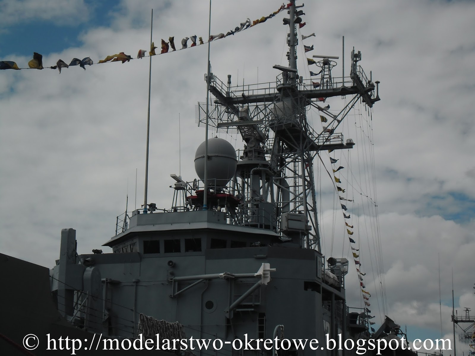 Modelarstwo okrętowe: Święto Wojska Polskiego - Wodowanie monety ORP ...