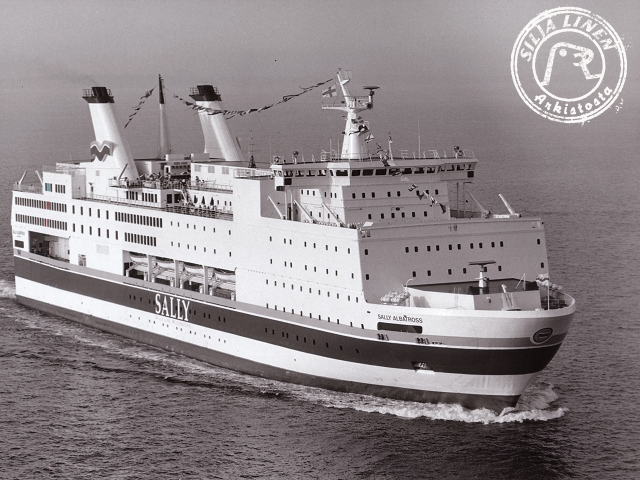 Merellä @ www.valkeatlaivat.net : Sally Line - m/s Sally Albatross