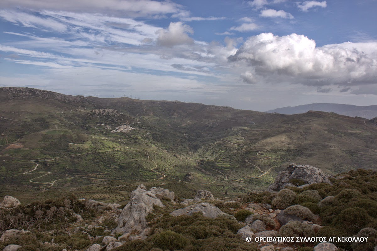 EXPLORE MOUNTAINS: ΜΟΝΟΠΑΤΙ Ε4 ΔΑΦΝΗ-ΠΕΥΚΟΙ ΣΤΗΝ ΣΗΤΕΙΑ
