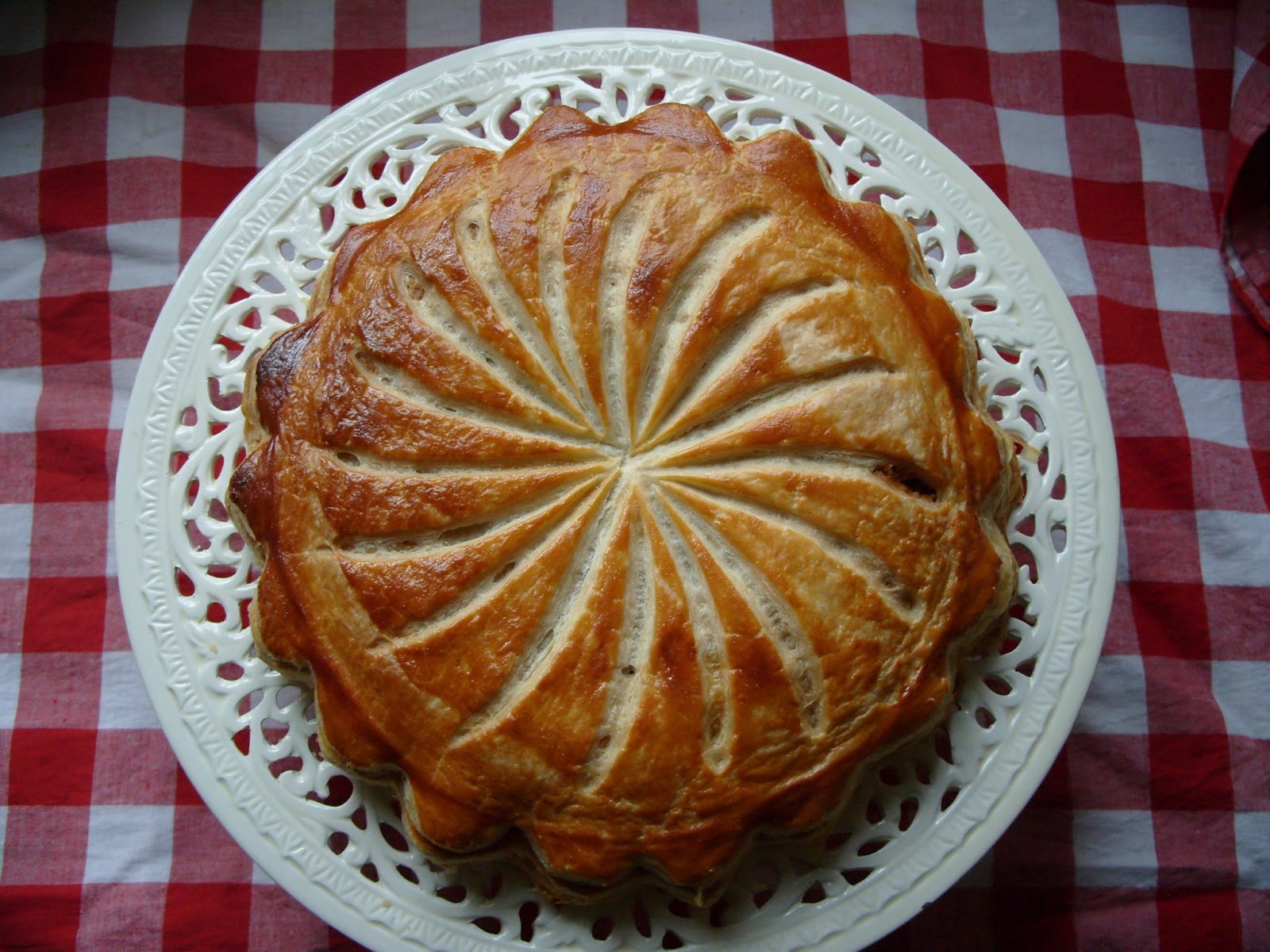 EDITH PILAFF: PITHIVIERS