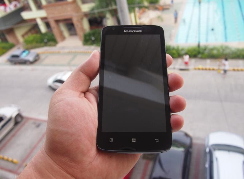 Lenovo A680 Unboxing, Preview And Initial Impression - TeknoGadyet