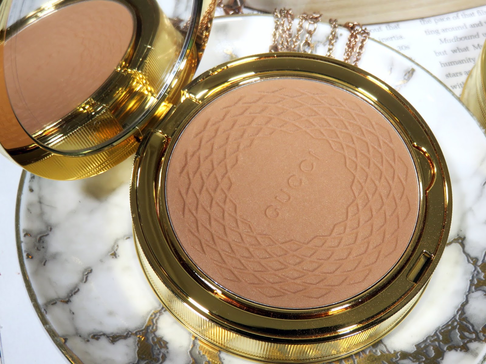 | Review | Gucci Beauty Poudre De Beauté Éclat Soleil Bronzing Powder ...