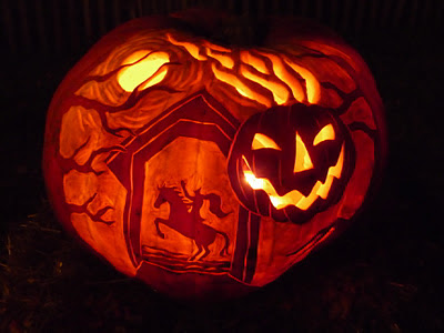 the cape on the corner: Pumpkin Carve Past