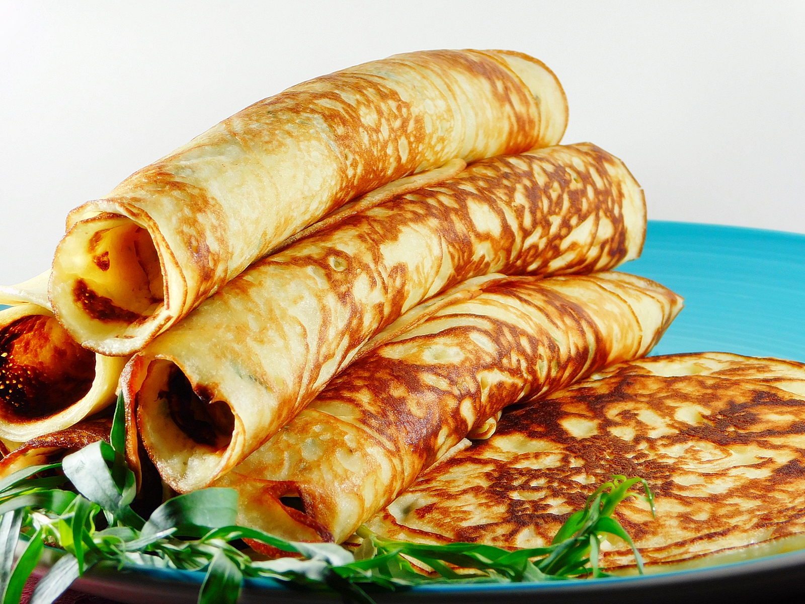 Ajdove palačinke z višnjami | BLAŽ KUHA - kuharski blog