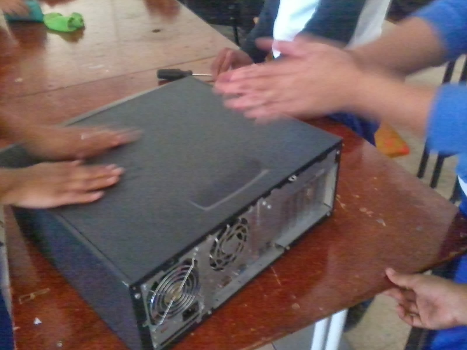 Ensamble del equipo de computo.: Pasos para ensamblar un equipo de computo.