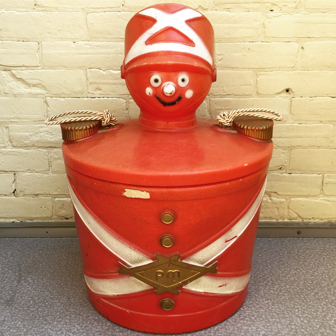 Era Antiques: A PLACE FOR YOUR TOYS: 1960s-70s "pm" Toy Soldier ...