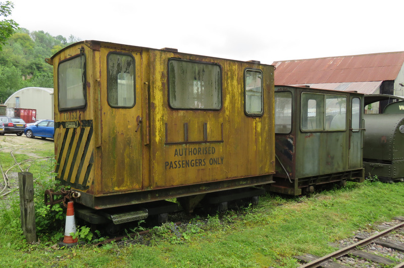 Michael's Model Railways: RNAD Crew Van