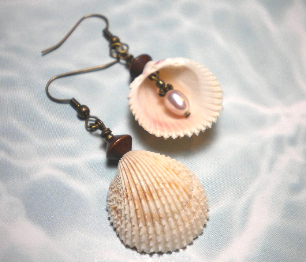 Del's Shells: Seashell Jewelry