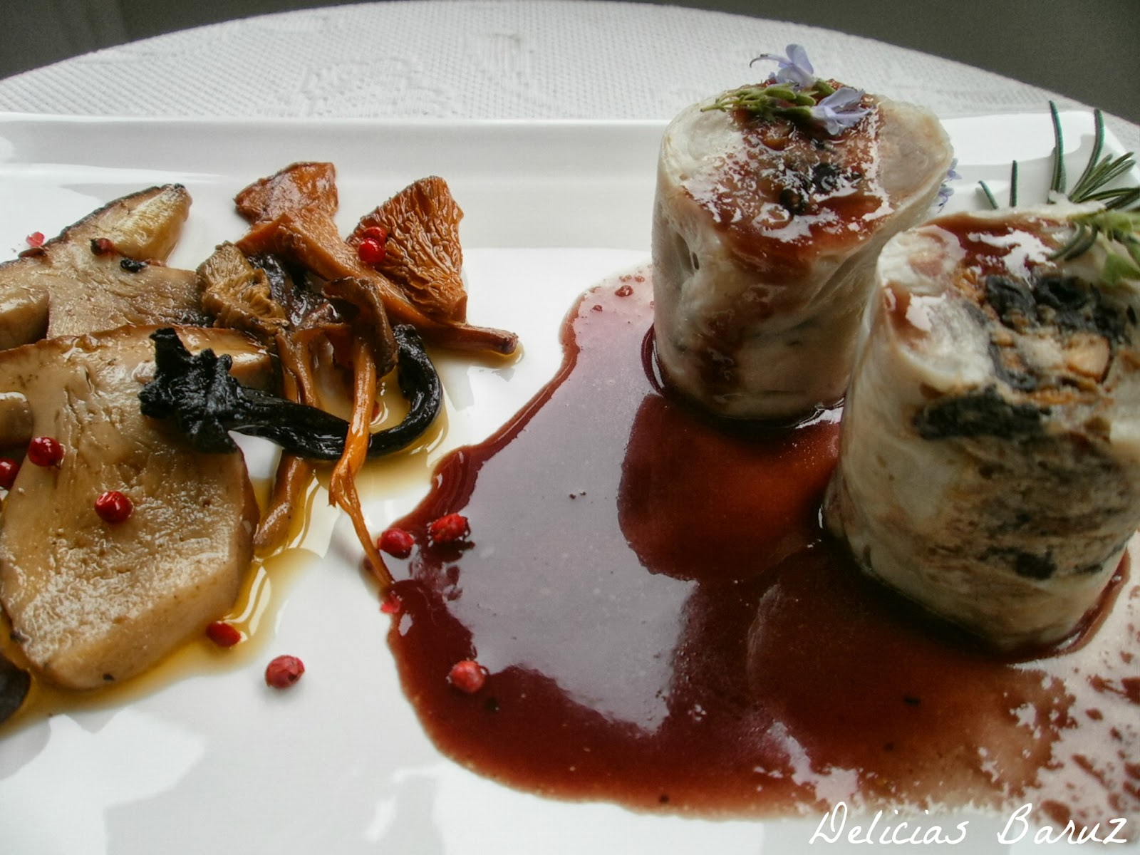 Delicias baruz: MANITAS DE LECHAZO RELLENAS DE SETAS Y FOIE