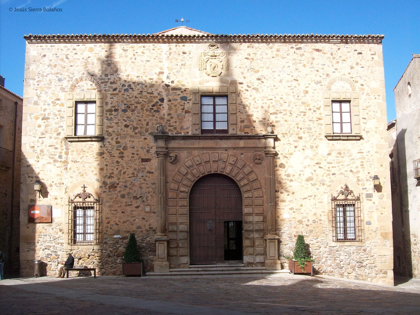 Norba Caesarina: Una historia del Palacio de Galarza