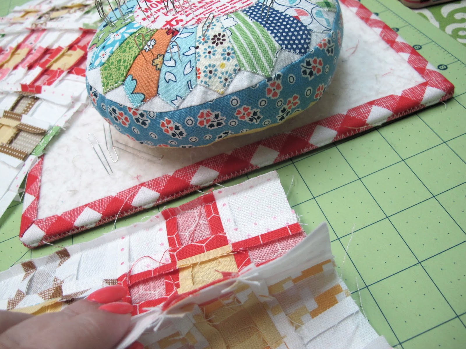Scrappy Summer Sew Along - Sweet and Simple Runner Tutorial ...