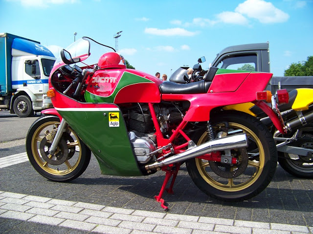 MOTORCYCLE 74: Drive Classic Tessenderlo 2013