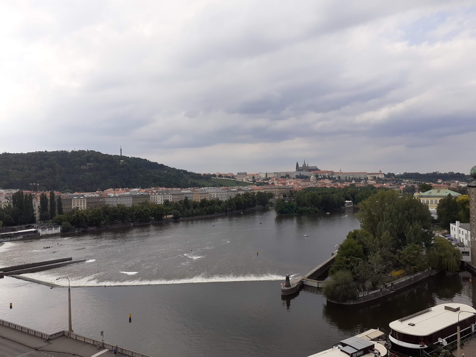 Sister Brylee Lewis: "Chicken Nuggets, Grand McSundae and Alcohol"