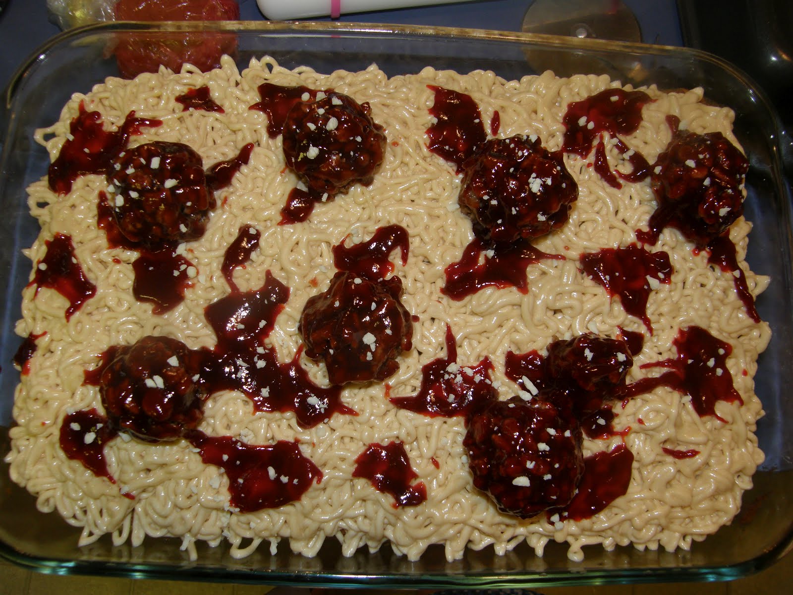 Mrs. Lydia's Kitchen: Spaghetti Cake