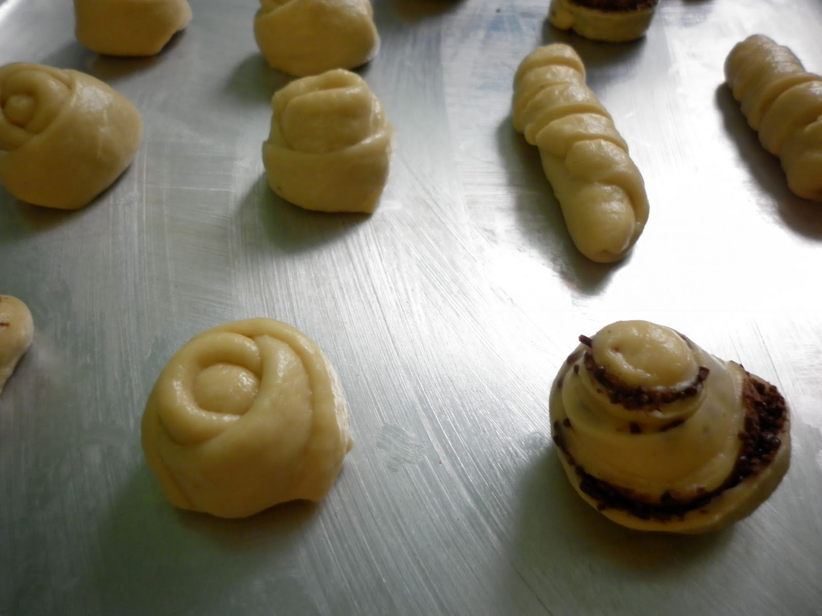 Membentuk Roti Bunga Mawar | Pantes Bakery