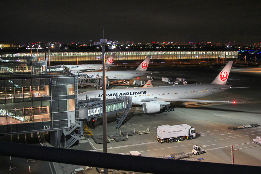日本航空(Japan Airlines) 越洋線 JL2 HND(東京羽田) - SFO(舊金山) 深夜羽田機場與搭乘微紀錄