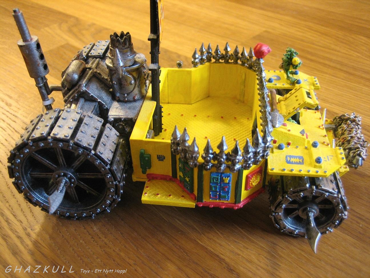 Toys - Ett Nytt Hopp!: Warhammer 40k - Space Ork Battlewagon 1990