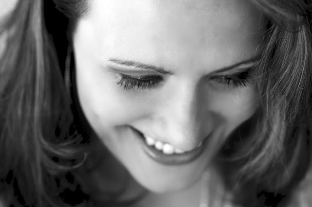 Pretty Muse: Tiffany Raynor