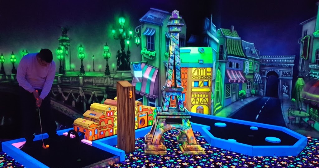 The Ham and Egger Files: Glo-Golf indoor Crazy Golf at the Riverside ...