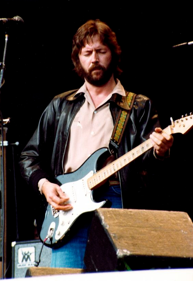 20 Amazing Photographs of Eric Clapton on the Stage in the 1970s and ...
